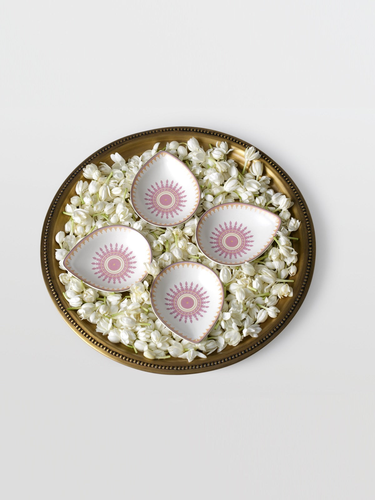 Shop Bel Buta Lilac Diya Set | Intricately Designed Clay Diyas – Mirooh
